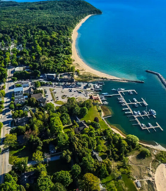 michigan lakeside town adventure ftr