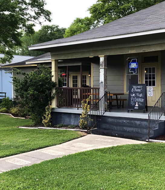 mississippi bbq joint dining ftr