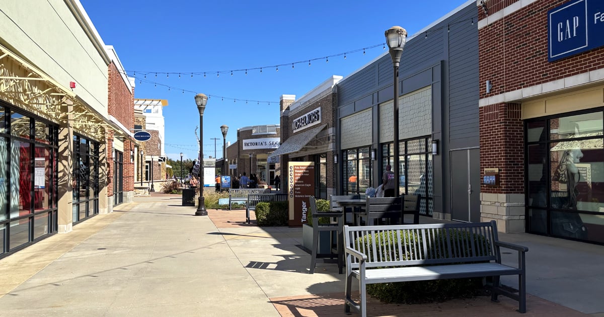 The Massive Outlet Mall In Mississippi Where $45 Goes Further Than You ...