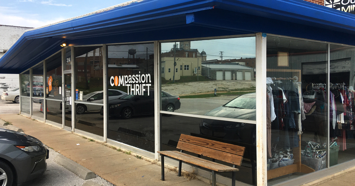 The Gigantic Secondhand Shop In Missouri Where You Can Fill A Whole ...