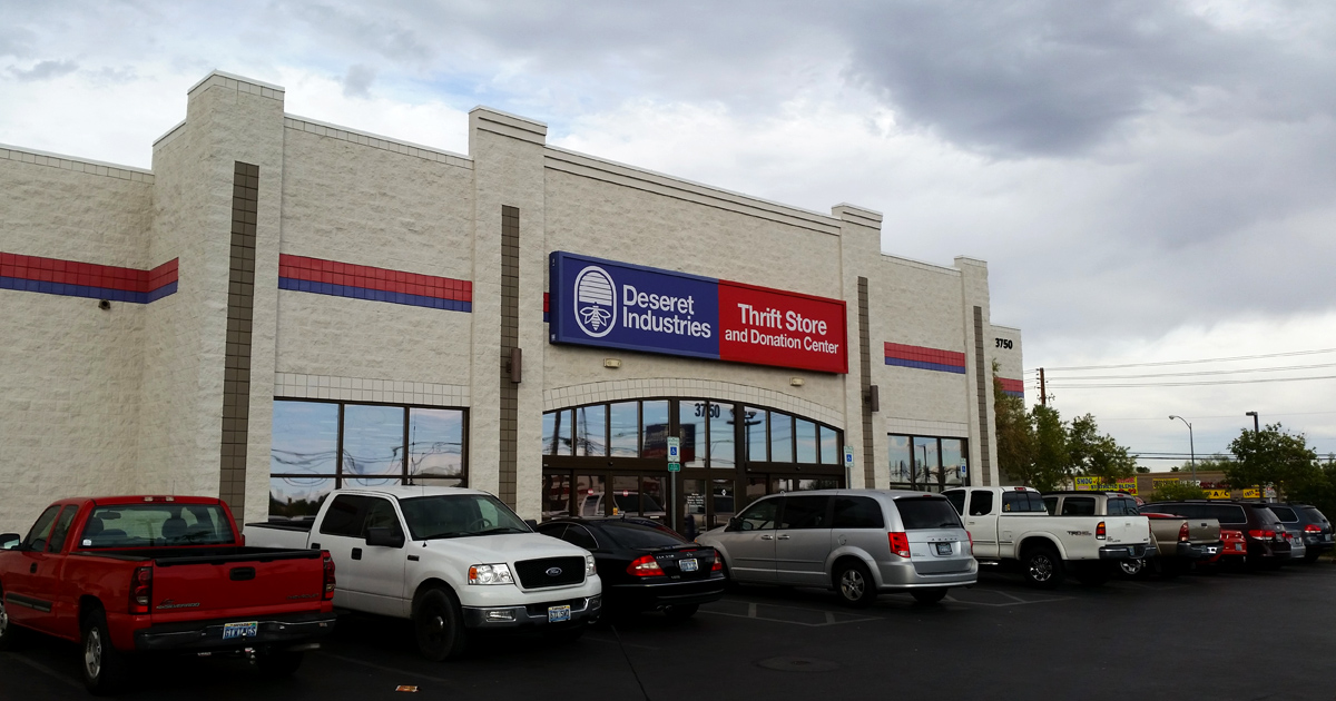 The Gigantic Thrift Store In Nevada Where You Can Fill Your Cart For $35