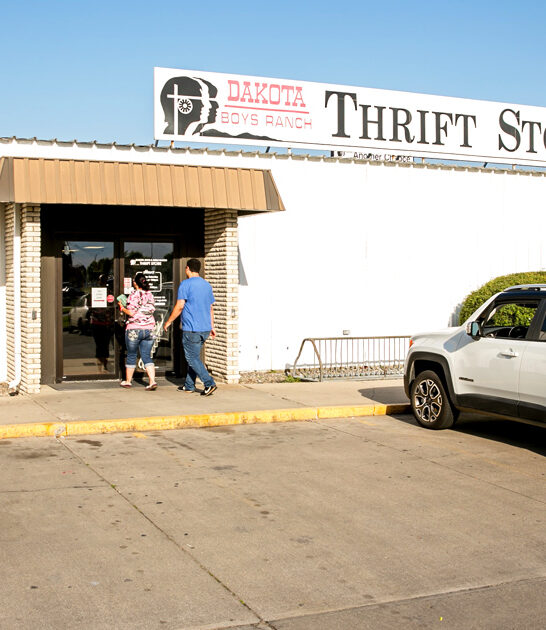 north dakota gigantic store ftr