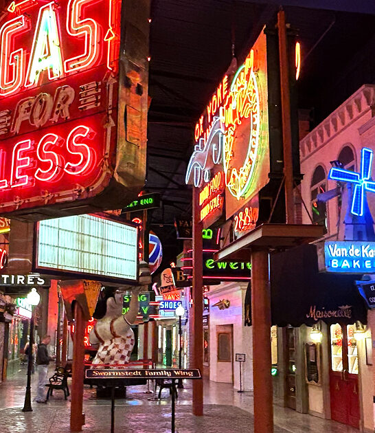 nostalgic ohio sign museum ftr