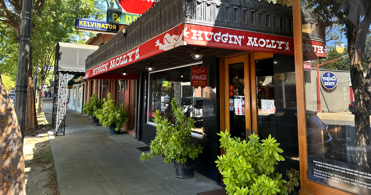 The Old-Timey Restaurant In Alabama That Locals Swear Has The Best ...
