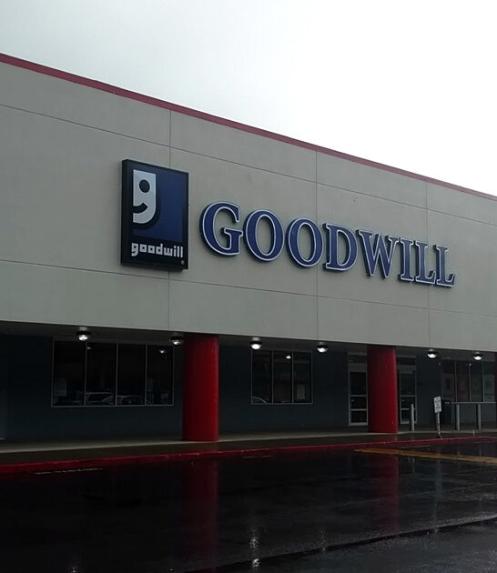 oregon gargantuan thrift store ftr