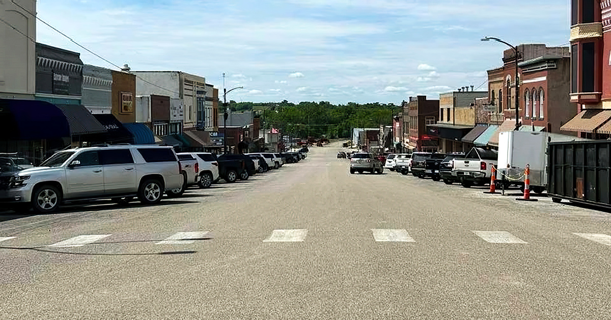 10 Overlooked Small Towns In Iowa Where You Can Live On Nothing But ...