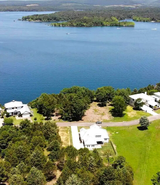 peaceful arkansas lake town ftr