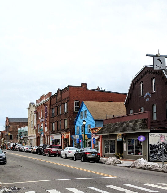 peaceful towns connecticut known ftr