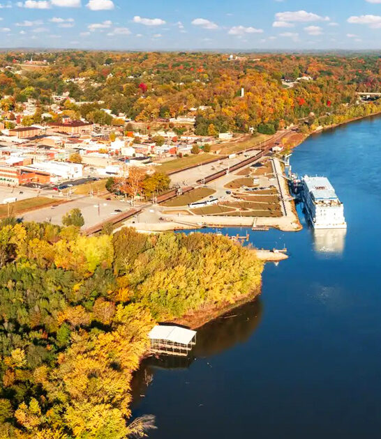 quaint river town missouri ftr