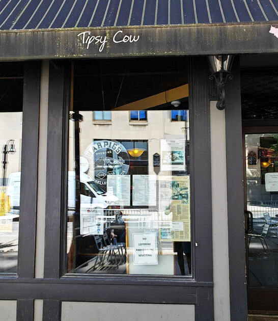 quirky bar wisconsin locals ftr