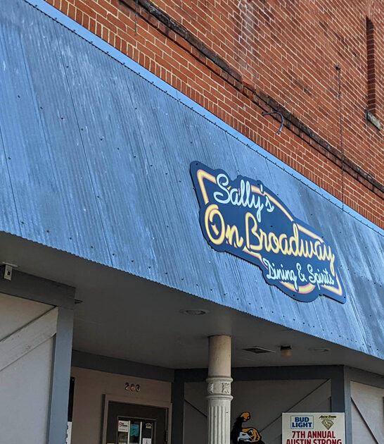 restaurant iowa breakfast buffet ftr