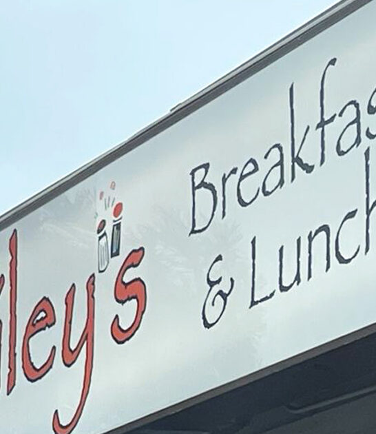 restaurant nebraska crab benedict ftr