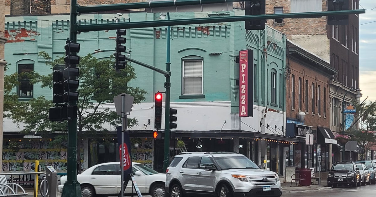 11 Iconic Restaurants In Minnesota With Pizza So Good, You'll Want It Daily