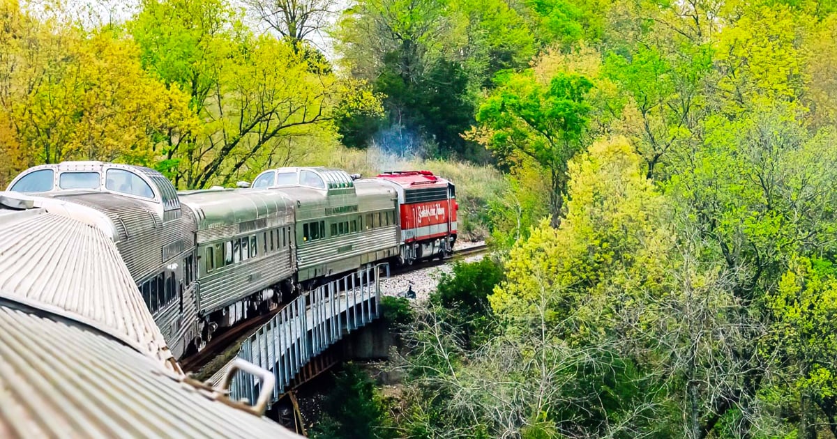 The Incredibly Scenic Train Ride In Missouri That’s Perfect For An ...