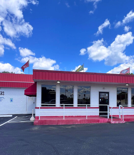 shakes burger joint arkansas FTR