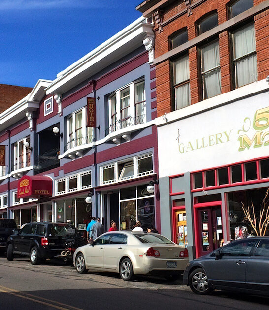 sunny arizona getaway town ftr