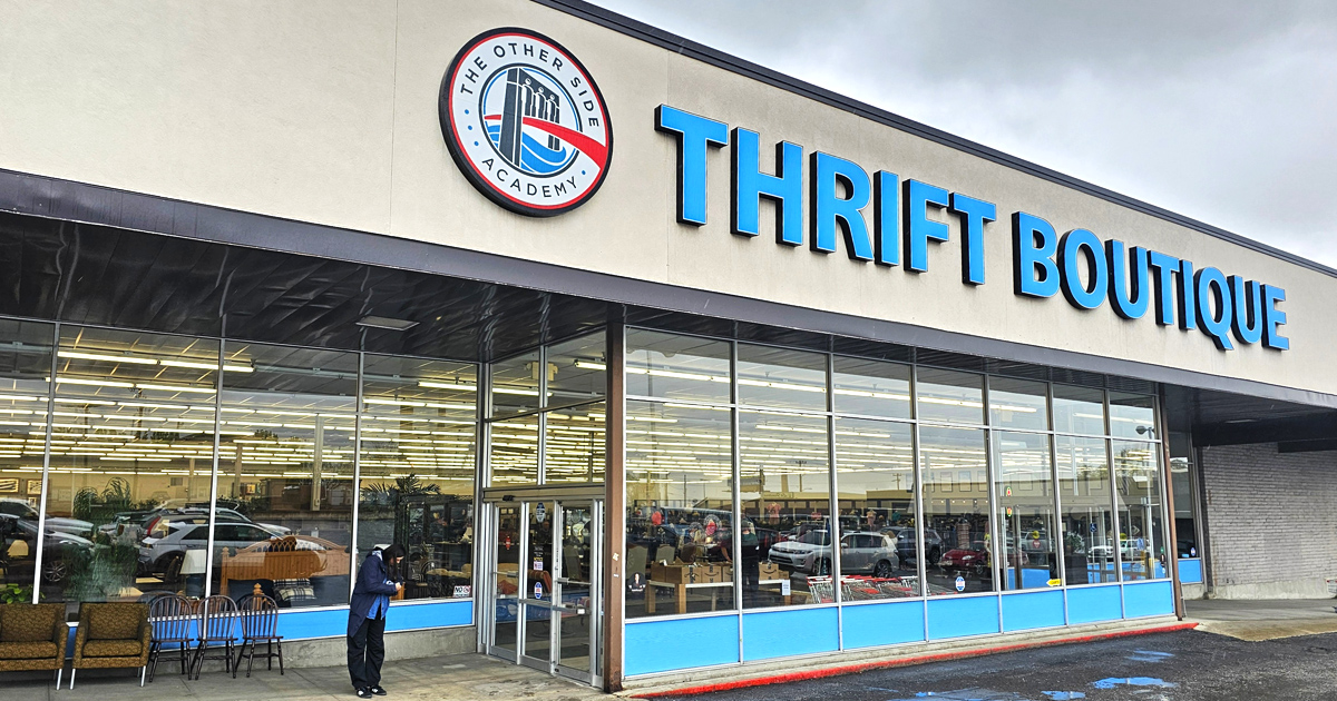 9 Massive Thrift Stores In Utah Where You Can Shop All Day For Under $30