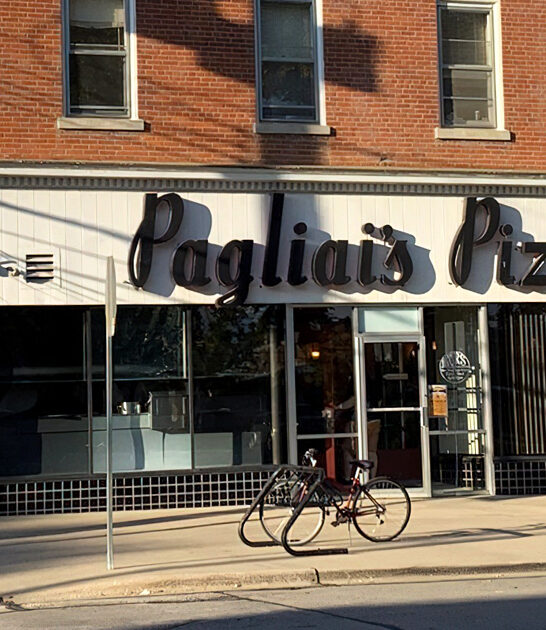 unassuming pizzerias iowa good ftr