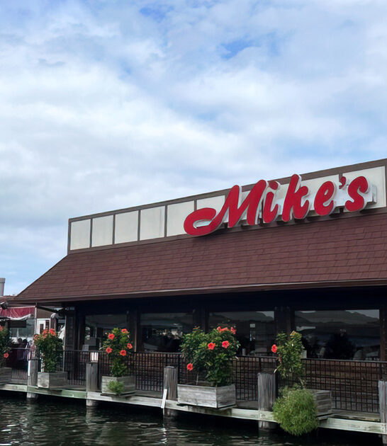 unassuming seafood shack maryland ftr