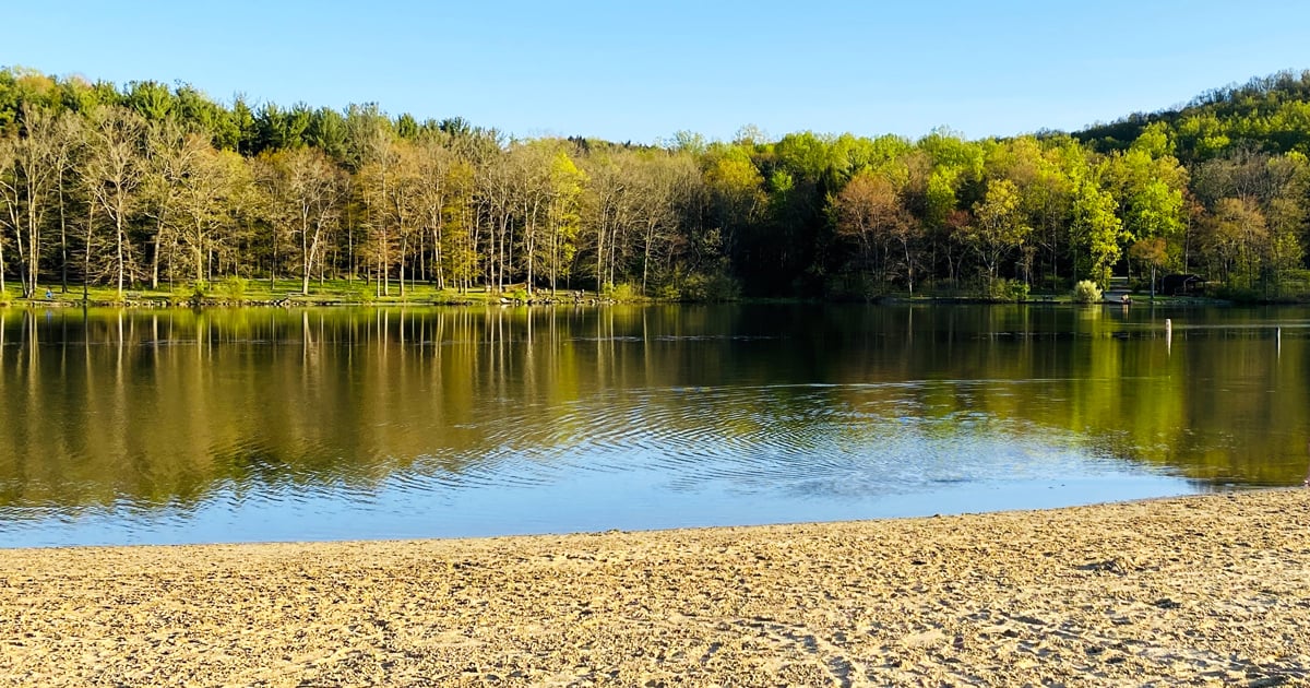 The Underrated Lake Beach In Pennsylvania Perfect For Your Next Weekend ...