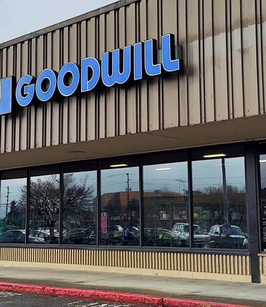 underrated thrift store washington ftr