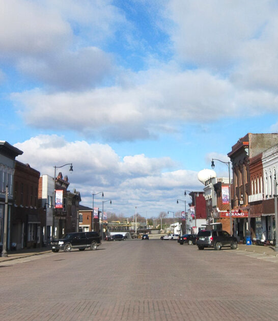 underrated towns iowa wondrous FTR