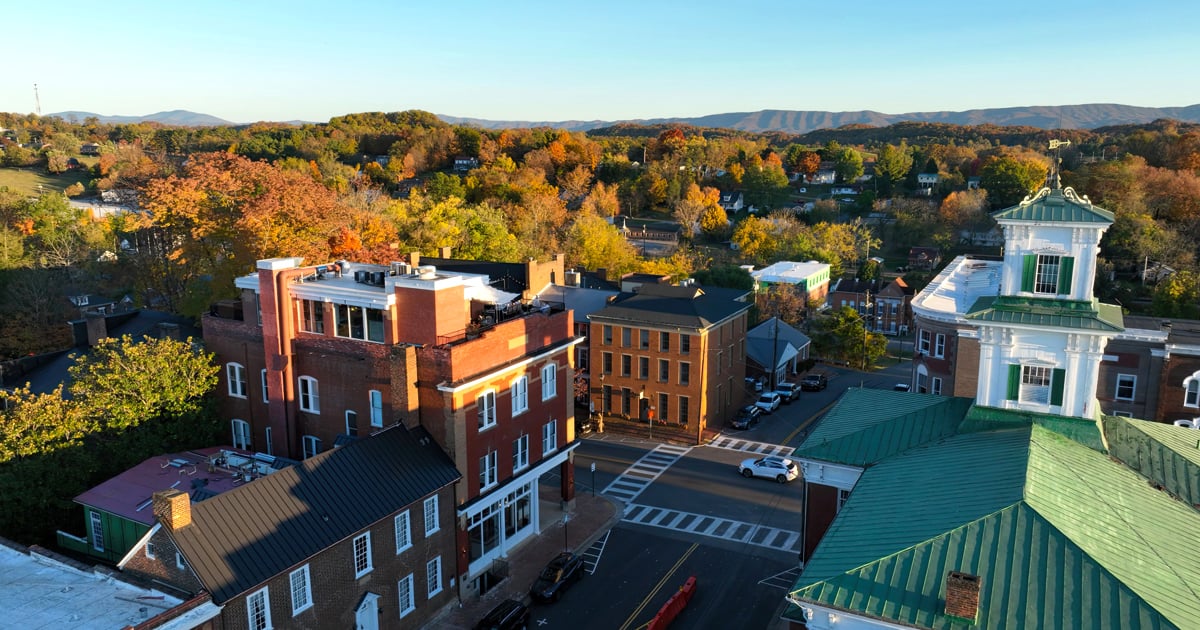 This Quaint Town In Virginia Is Packed With History, Charm, And ...