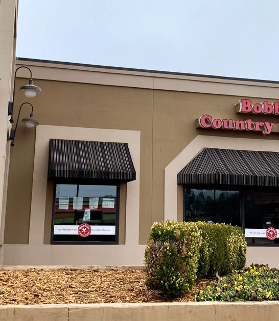 unpretentious restaurants arkansas chicken ftr