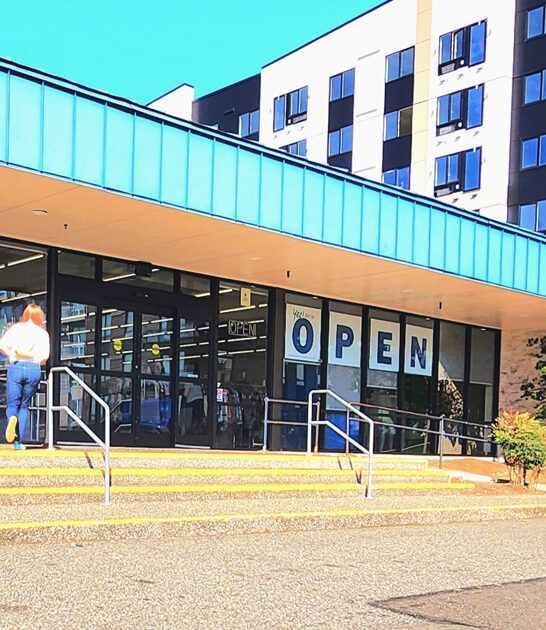 washington thrift store massive ftr