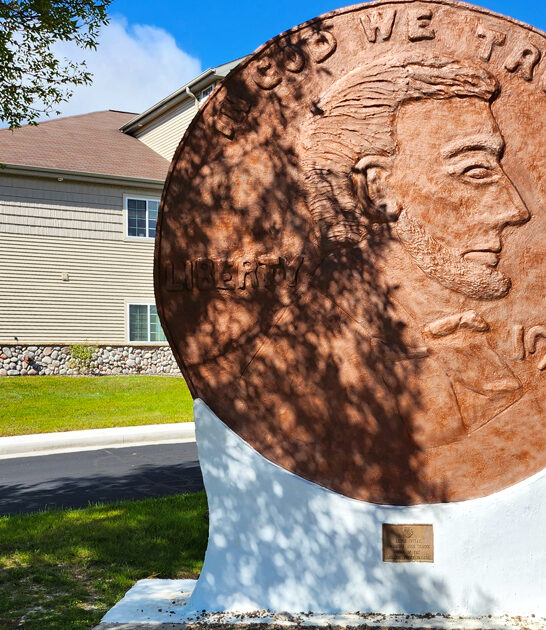 wisconsin attraction huge roadside ftr