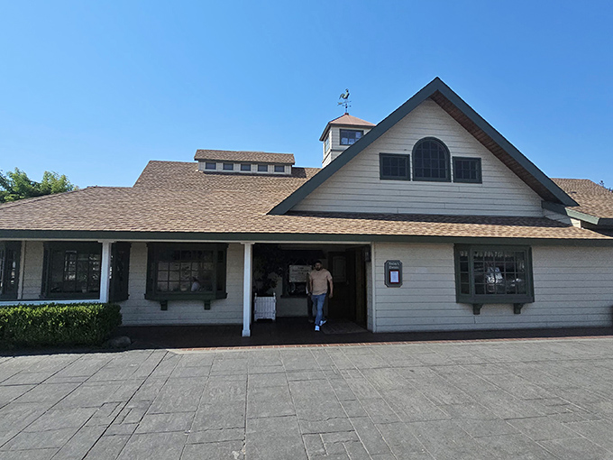 The farmhouse-style exterior of Hodel's stands like a beacon of comfort food hope in Bakersfield, promising all the homestyle cooking your stretchy pants can handle.