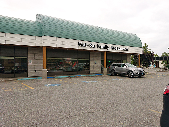 Modern meets timeless &ndash; this green-roofed gem proves great breakfast doesn't need fancy architecture.