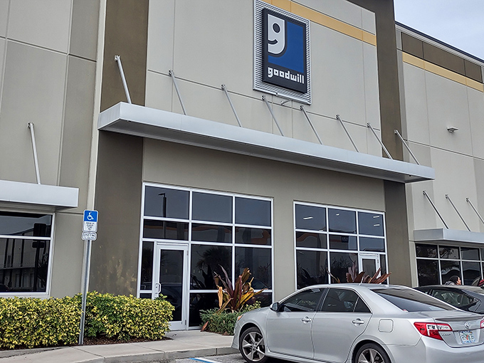 The unassuming exterior of bargain paradise – where Florida's savviest shoppers make pilgrimages for deals that would make even the most frugal grandmother blush.