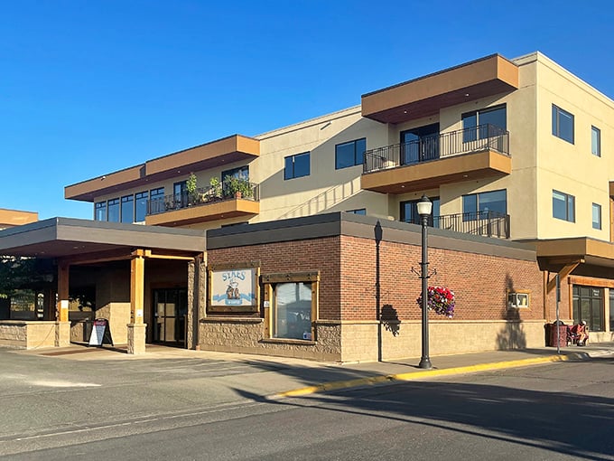 Sykes' modern brick exterior might not scream "food paradise," but trust me, culinary treasures await behind those unassuming doors.