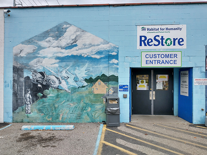 The entrance to treasure-hunting paradise, where that mountain mural promises adventures inside that are just as majestic.