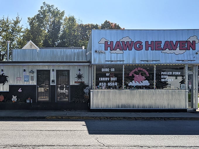 The unassuming exterior of Hawg Heaven stands like a BBQ beacon in Kokomo, promising smoky treasures within its humble walls.