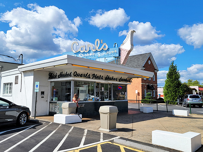 Under perfect Virginia blue skies, Carl's Art Deco fa&ccedil;ade stands as a monument to frozen custard perfection. Time travel never tasted so deliciously creamy.