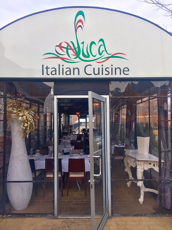The elegant fa&ccedil;ade of Casa La Luna welcomes you with its stylish signage and promise of authentic Italian cuisine. Cleveland's culinary gem awaits.