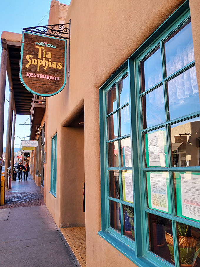 That turquoise trim beckons you toward the best New Mexican breakfast. The aroma of chile is a warm Santa Fe welcome!