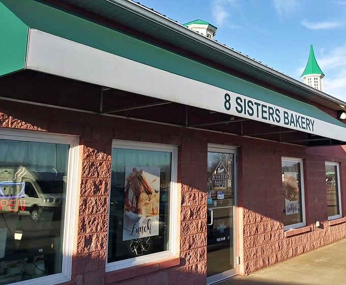 That green-trimmed awning might as well be a superhero cape &ndash; it's protecting some of Ohio's most heroic baked goods from the elements.
