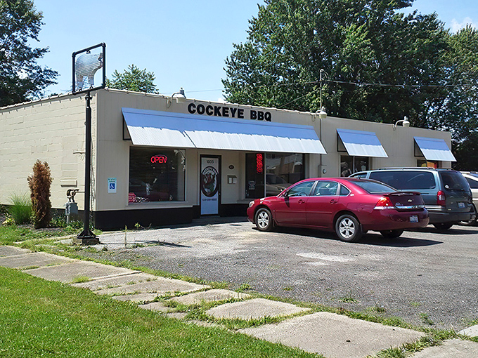 The "COCKEYE BBQ" sign outside doesn't beat around the bush&mdash;this is where carnivorous dreams come gloriously true.