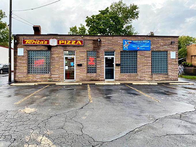 The unassuming brick exterior of Terita's Pizza proves once again that culinary treasures often hide in plain sight, waiting for curious food adventurers to discover them.