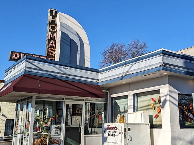 Bathed in sunlight, Thomas's distinctive architecture stands as a monument to the golden age of diners, when breakfast was serious business.