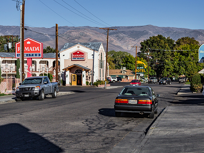 Mountains so dramatic they make your jaw drop &ndash; Bishop's backdrop beats any Hollywood special effect.