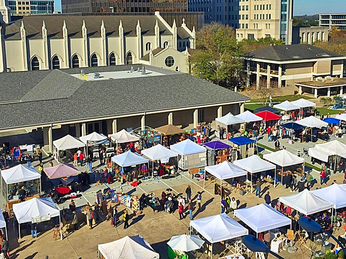 The weekend shopping parade in full swing. Nothing says "community" quite like neighbors navigating a gauntlet of fresh produce and friendly faces.