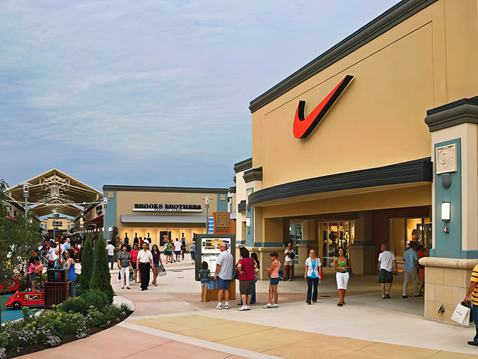 The sprawling outdoor design of Cincinnati Premium Outlets invites shoppers to stroll between stores while hunting for deals that would make even the most frugal aunt proud.