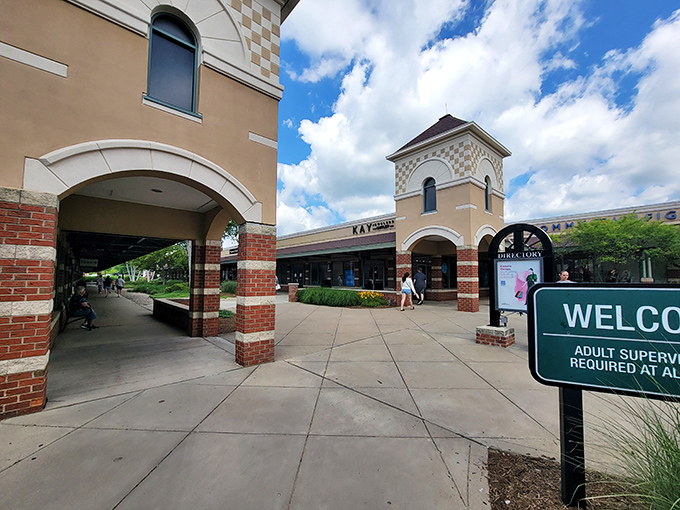 Arched walkways and sunny sidewalks welcome you into Grove City Premium Outlets, where a day of retail wandering feels almost effortless under those wide-open Pennsylvania skies.