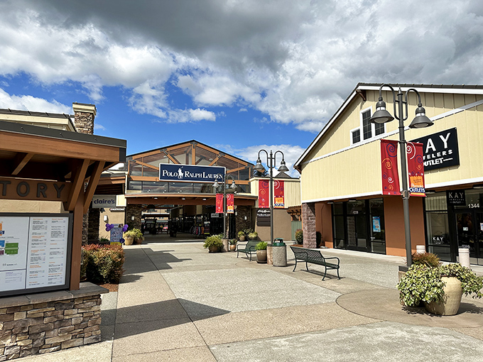 Welcome to bargain paradise! The Centralia Outlets' inviting entrance promises retail therapy without the financial hangover.