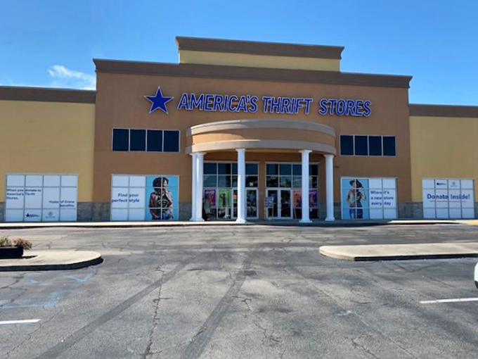 The tan fa&ccedil;ade with its iconic blue star beckons like a siren song to bargain hunters across the Gulf Coast.