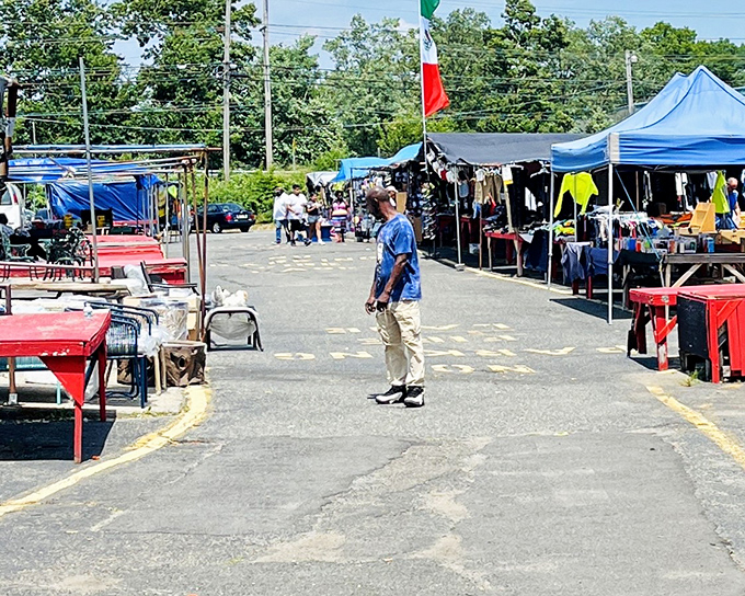 The Italian flag waves proudly over this treasure hunter's paradise, where one person's castoffs become another's must-haves.